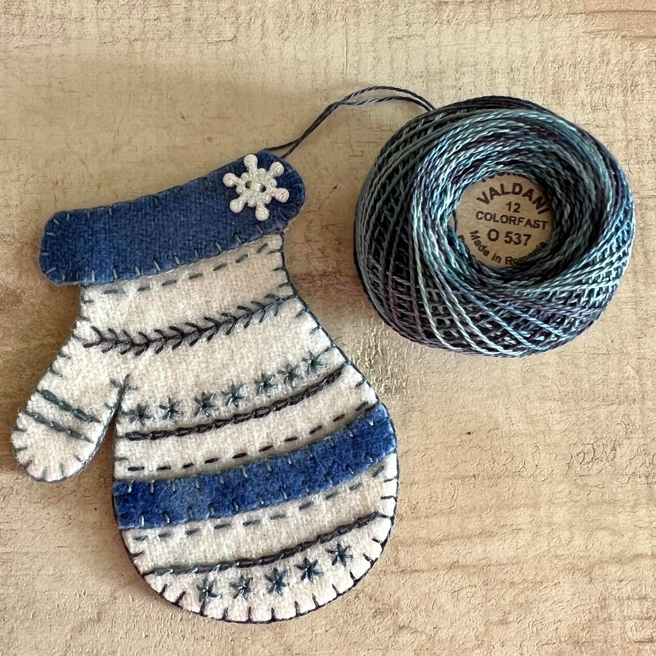 Kit #126 - Wooly Mittens – Blueberry Backroads